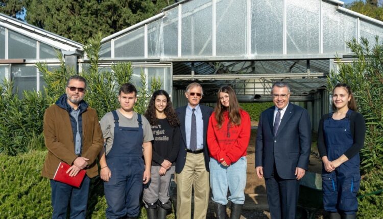 ΑΜΕΡΙΚΑΝΙΚΗ ΓΕΩΡΓΙΚΗ ΣΧΟΛΗ: Ο CEO της Alpha Bank επισκέφθηκε το campus ...